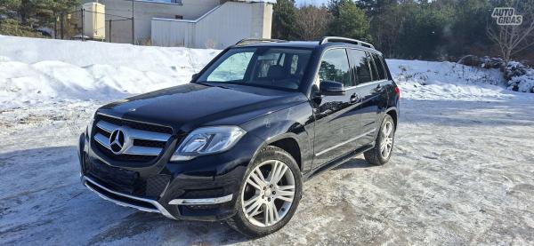 Black Mercedes-Benz GLK 350 2013 in Vilnius, with an engine capacity of 3.50 L and mileage of 147 thousand km for 9990 €, photo 1 on AUTOMOTO.COM.LV