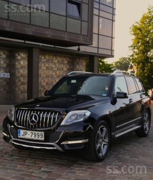 Melns Mercedes-Benz GLK 350 2014 Liepāja, ar dzinēja tilpumu 3.00 L un nobraukumu 212 tūkst. km par 13500 €, foto  vietnē AUTOMOTO.COM.LV