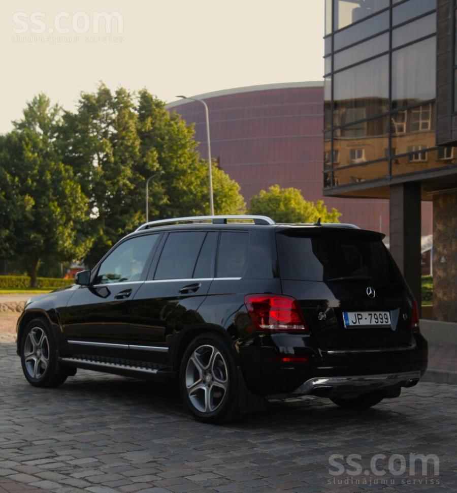 Melns Mercedes-Benz GLK 350 2014 Liepāja, ar dzinēja tilpumu 3.00 L un nobraukumu 212 tūkst. km par 13500 €, foto 4 vietnē AUTOMOTO.COM.LV
