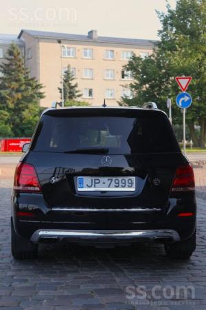Melns Mercedes-Benz GLK 350 2014 Liepāja, ar dzinēja tilpumu 3.00 L un nobraukumu 212 tūkst. km par 13500 €, foto 7 vietnē AUTOMOTO.COM.LV