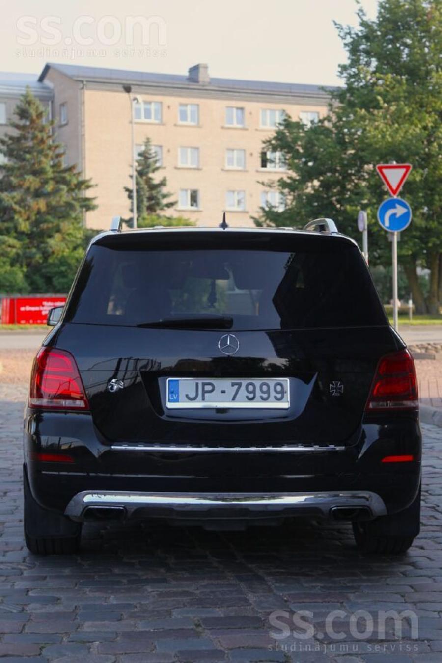 Melns Mercedes-Benz GLK 350 2014 Liepāja, ar dzinēja tilpumu 3.00 L un nobraukumu 212 tūkst. km par 13500 €, foto 7 vietnē AUTOMOTO.COM.LV