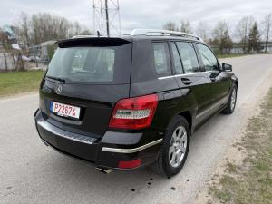 Black Mercedes-Benz GLK 350 2010 in Vilkaviskis, with an engine capacity of 3.00 L and mileage of 271 thousand km for 6999 €, photo 9 on AUTOMOTO.COM.LV