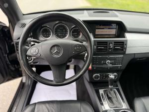 Black Mercedes-Benz GLK 350 2010 in Vilkaviskis, with an engine capacity of 3.00 L and mileage of 271 thousand km for 6999 €, photo 24 on AUTOMOTO.COM.LV