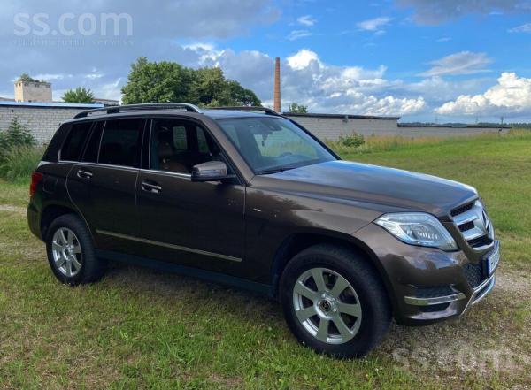 Brūns Mercedes-Benz GLK 350 2013 Tukums, ar dzinēja tilpumu 3.00 L un nobraukumu 280 tūkst. km par 13999 €, foto 6 vietnē AUTOMOTO.COM.LV