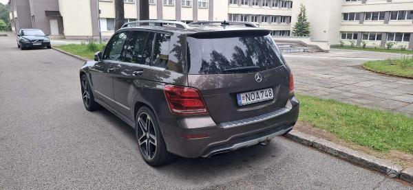 Brūns Mercedes-Benz GLK 350 2014 Visaginas, ar dzinēja tilpumu 2.99 L un nobraukumu 238 tūkst. km par 13500 €, foto 3 vietnē AUTOMOTO.COM.LV