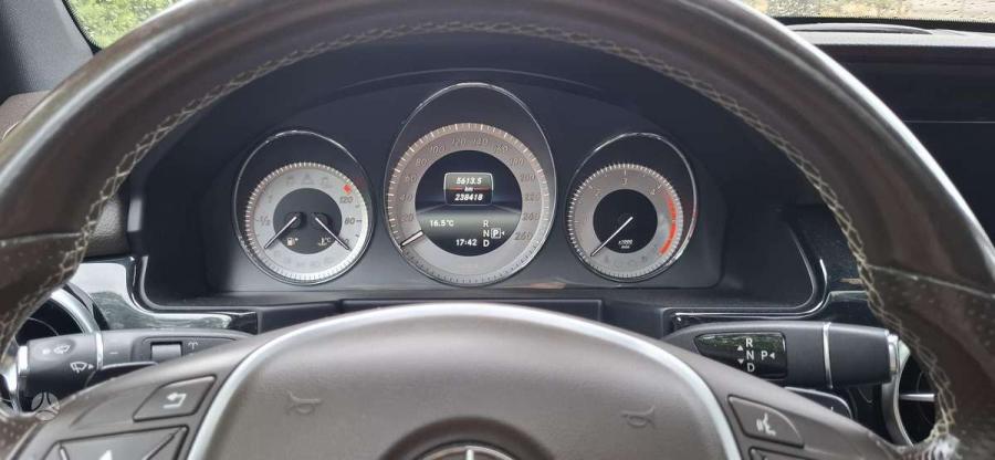 Brūns Mercedes-Benz GLK 350 2014 Visaginas, ar dzinēja tilpumu 2.99 L un nobraukumu 238 tūkst. km par 13500 €, foto 14 vietnē AUTOMOTO.COM.LV