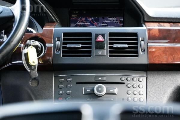 Mercedes-Benz GLK 350 2009 in Riga, with an engine capacity of 3.00 L and mileage of 286 thousand km for 8790 €, photo 6 on AUTOMOTO.COM.LV