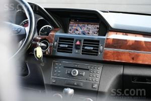 Mercedes-Benz GLK 350 2009 in Riga, with an engine capacity of 3.00 L and mileage of 286 thousand km for 8790 €, photo 8 on AUTOMOTO.COM.LV