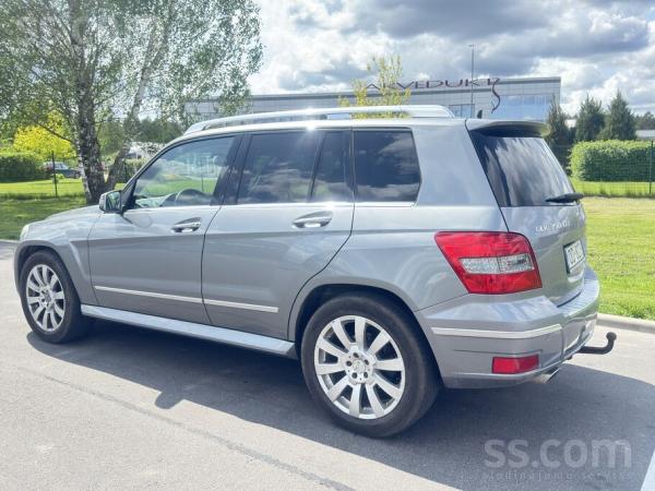 Mercedes-Benz GLK 350 2010 Rīga, ar dzinēja tilpumu 3.00 L un nobraukumu 246 tūkst. km par 7600 €, foto 4 vietnē AUTOMOTO.COM.LV