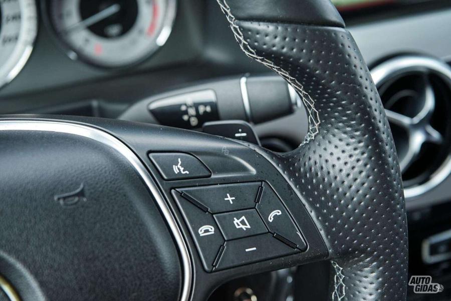 Mercedes-Benz GLK 350 2013 Marijampole, ar dzinēja tilpumu 3.00 L un nobraukumu 261 tūkst. km par 11950 €, foto 22 vietnē AUTOMOTO.COM.LV