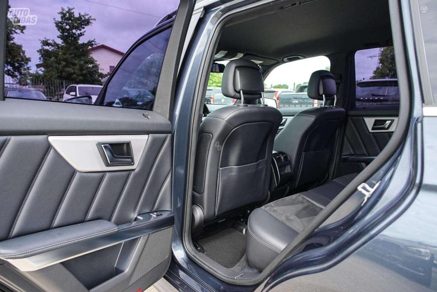 Mercedes-Benz GLK 350 2013 Marijampole, ar dzinēja tilpumu 3.00 L un nobraukumu 261 tūkst. km par 11950 €, foto 29 vietnē AUTOMOTO.COM.LV