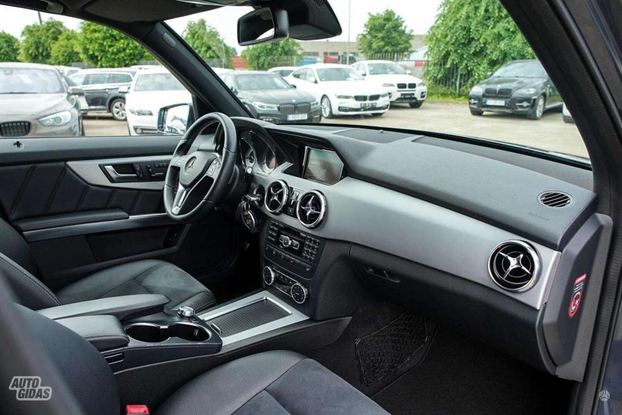 Mercedes-Benz GLK 350 2013 Marijampole, ar dzinēja tilpumu 3.00 L un nobraukumu 261 tūkst. km par 11950 €, foto 35 vietnē AUTOMOTO.COM.LV