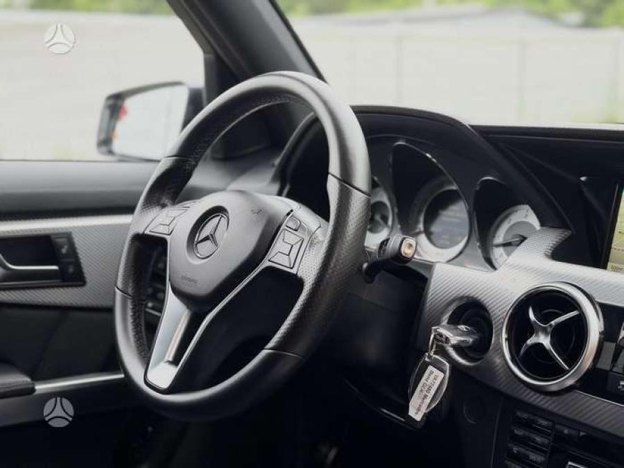 Mercedes-Benz GLK 350 2014 Šauļi, ar dzinēja tilpumu 2.99 L un nobraukumu 319 tūkst. km par 13450 €, foto 24 vietnē AUTOMOTO.COM.LV