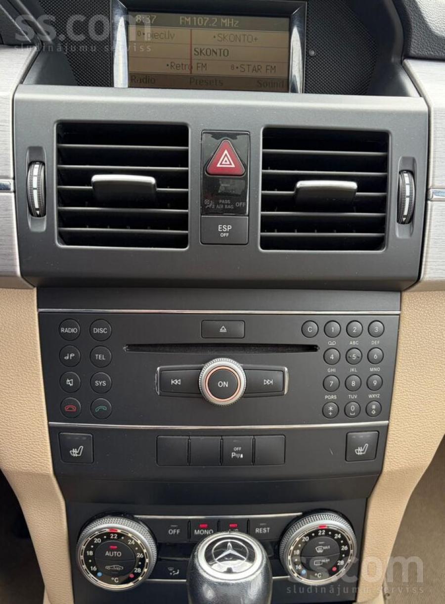 Pelēks Mercedes-Benz GLK 350 2008 Rīga, ar dzinēja tilpumu 3.50 L un nobraukumu 220 tūkst. km par 8990 €, foto 12 vietnē AUTOMOTO.COM.LV