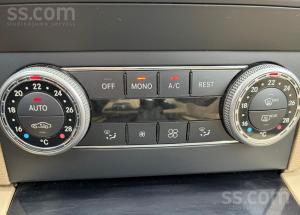 Pelēks Mercedes-Benz GLK 350 2008 Rīga, ar dzinēja tilpumu 3.50 L un nobraukumu 220 tūkst. km par 8990 €, foto 14 vietnē AUTOMOTO.COM.LV