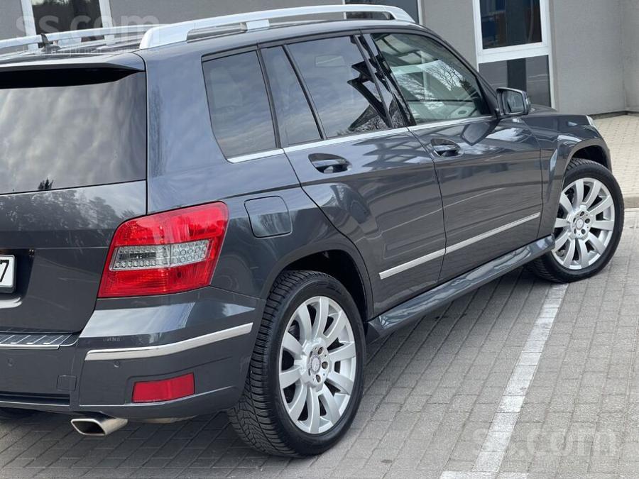 Pelēks Mercedes-Benz GLK 350 2009 Jūrmala, ar dzinēja tilpumu 3.00 L un nobraukumu 0 tūkst. km par 9500 €, foto 20 vietnē AUTOMOTO.COM.LV