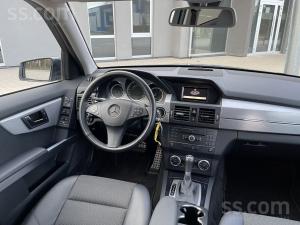 Pelēks Mercedes-Benz GLK 350 2009 Jūrmala, ar dzinēja tilpumu 3.00 L un nobraukumu 0 tūkst. km par 9500 €, foto 29 vietnē AUTOMOTO.COM.LV