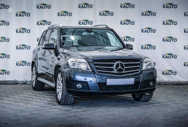 Grey Mercedes-Benz GLK 350 2009 in Kaunas, with an engine capacity of 3.00 L and mileage of 219 thousand km for 7990 €, photo 2 on AUTOMOTO.COM.LV
