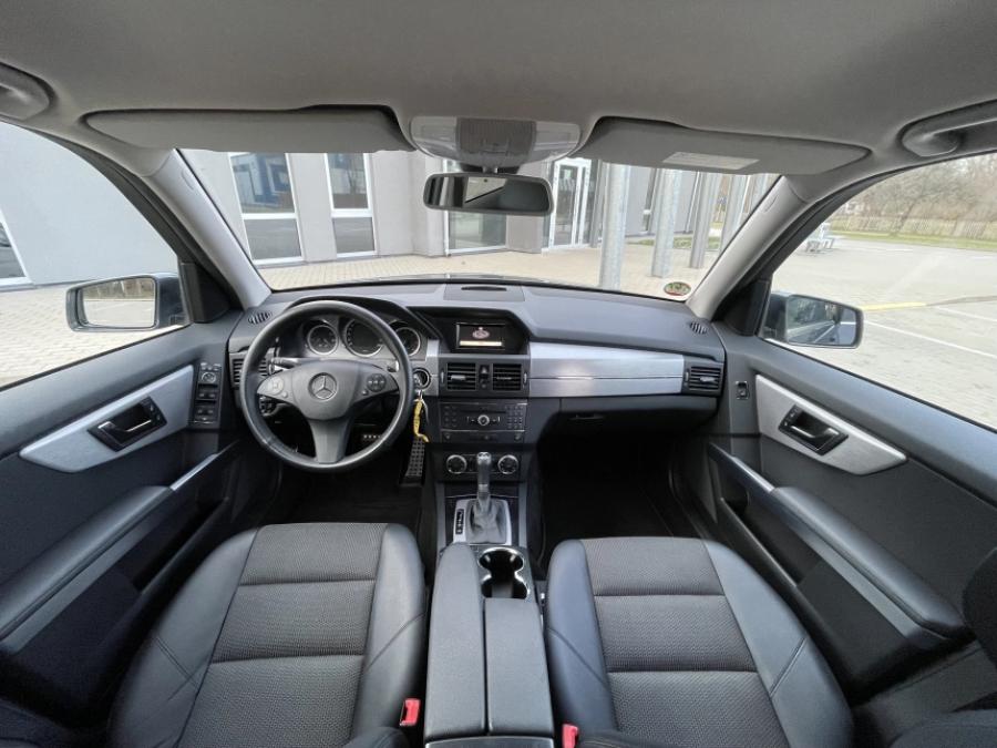 Pelēks Mercedes-Benz GLK 350 2009 Rīga, ar dzinēja tilpumu 3.00 L un nobraukumu 269 tūkst. km par 7900 €, foto 3 vietnē AUTOMOTO.COM.LV