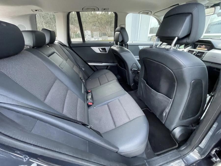 Pelēks Mercedes-Benz GLK 350 2009 Rīga, ar dzinēja tilpumu 3.00 L un nobraukumu 269 tūkst. km par 7900 €, foto 15 vietnē AUTOMOTO.COM.LV