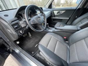 Pelēks Mercedes-Benz GLK 350 2009 Rīga, ar dzinēja tilpumu 3.00 L un nobraukumu 269 tūkst. km par 7900 €, foto 16 vietnē AUTOMOTO.COM.LV