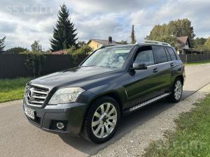 Grey Mercedes-Benz GLK 350 2009 in Riga, with an engine capacity of 3.00 L and mileage of 298 thousand km for 6500 €, photo  on AUTOMOTO.COM.LV