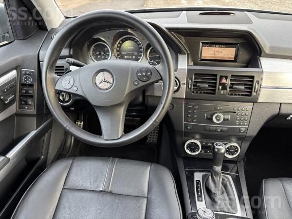 Pelēks Mercedes-Benz GLK 350 2010 Rīga, ar dzinēja tilpumu 3.00 L un nobraukumu 343 tūkst. km par 6950 €, foto 6 vietnē AUTOMOTO.COM.LV