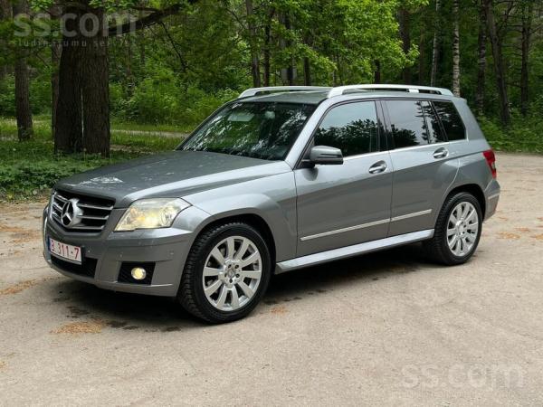 Pelēks Mercedes-Benz GLK 350 2010 Rīga, ar dzinēja tilpumu 3.00 L un nobraukumu 0 tūkst. km par 6799 €, foto 1 vietnē AUTOMOTO.COM.LV