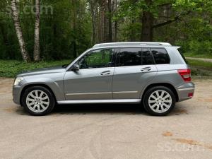 Grey Mercedes-Benz GLK 350 2010 in Riga, with an engine capacity of 3.00 L and mileage of 0 thousand km for 6799 €, photo 3 on AUTOMOTO.COM.LV