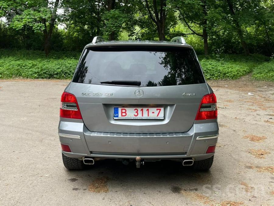 Grey Mercedes-Benz GLK 350 2010 in Riga, with an engine capacity of 3.00 L and mileage of 0 thousand km for 6799 €, photo 5 on AUTOMOTO.COM.LV