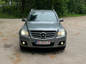 Grey Mercedes-Benz GLK 350 2010 in Riga, with an engine capacity of 3.00 L and mileage of 0 thousand km for 6799 €, photo 9 on AUTOMOTO.COM.LV