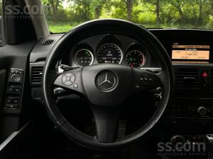 Grey Mercedes-Benz GLK 350 2010 in Riga, with an engine capacity of 3.00 L and mileage of 0 thousand km for 6799 €, photo 13 on AUTOMOTO.COM.LV