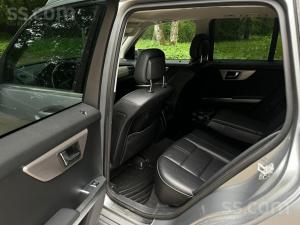 Grey Mercedes-Benz GLK 350 2010 in Riga, with an engine capacity of 3.00 L and mileage of 0 thousand km for 6799 €, photo 26 on AUTOMOTO.COM.LV