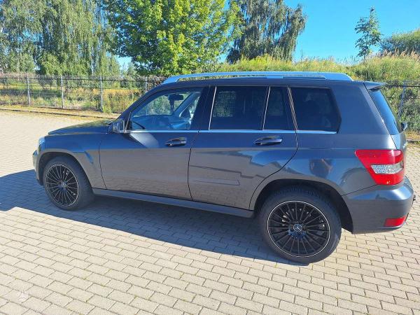Grey Mercedes-Benz GLK 350 2010 in Marijampole, with an engine capacity of 2.99 L and mileage of 190 thousand km for 7200 €, photo 10 on AUTOMOTO.COM.LV