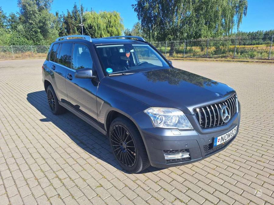 Grey Mercedes-Benz GLK 350 2010 in Marijampole, with an engine capacity of 2.99 L and mileage of 190 thousand km for 7200 €, photo 15 on AUTOMOTO.COM.LV