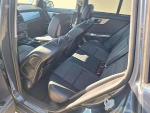 Grey Mercedes-Benz GLK 350 2010 in Marijampole, with an engine capacity of 2.99 L and mileage of 190 thousand km for 7200 €, photo 21 on AUTOMOTO.COM.LV