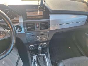 Grey Mercedes-Benz GLK 350 2010 in Marijampole, with an engine capacity of 2.99 L and mileage of 190 thousand km for 7200 €, photo 29 on AUTOMOTO.COM.LV