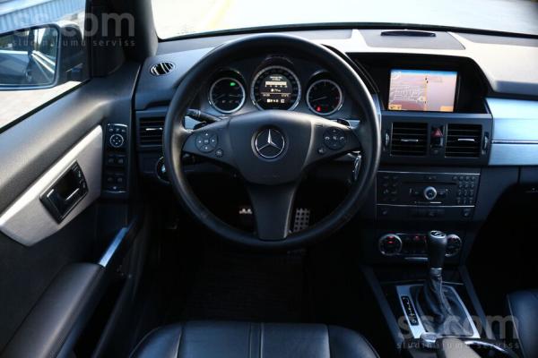 Pelēks Mercedes-Benz GLK 350 2010 Rīga, ar dzinēja tilpumu 3.00 L un nobraukumu 270 tūkst. km par 8990 €, foto 10 vietnē AUTOMOTO.COM.LV
