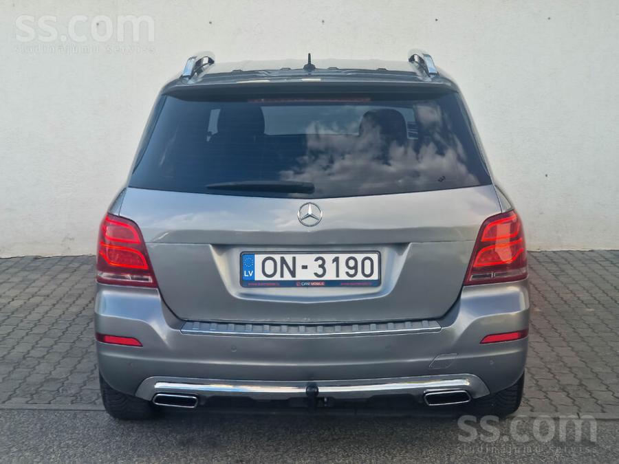 Pelēks Mercedes-Benz GLK 350 2012 Rīga, ar dzinēja tilpumu 3.00 L un nobraukumu 233 tūkst. km par 11950 €, foto 6 vietnē AUTOMOTO.COM.LV