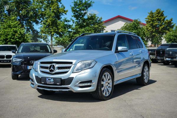 Grey Mercedes-Benz GLK 350 2012 in Marijampole, with an engine capacity of 2.99 L and mileage of 230 thousand km for 9950 €, photo 5 on AUTOMOTO.COM.LV