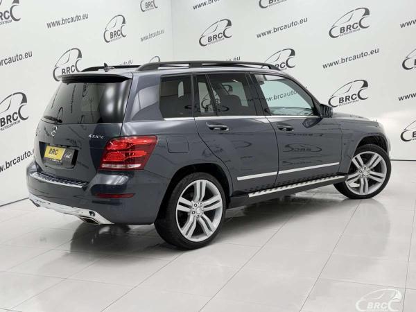 Pelēks Mercedes-Benz GLK 350 2013 Viļņa, ar dzinēja tilpumu 3.50 L un nobraukumu 106 tūkst. km par 12500 €, foto 3 vietnē AUTOMOTO.COM.LV