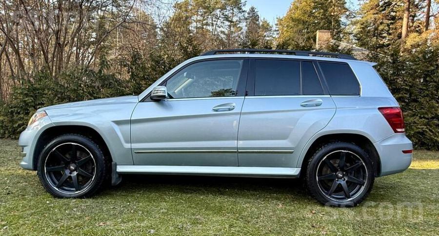 Pelēks Mercedes-Benz GLK 350 2013 Rīga, ar dzinēja tilpumu 3.50 L un nobraukumu 119 tūkst. km par 8900 €, foto 1 vietnē AUTOMOTO.COM.LV