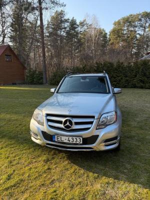 Pelēks Mercedes-Benz GLK 350 2013 Rīga, ar dzinēja tilpumu 3.50 L un nobraukumu 119 tūkst. km par 8900 €, foto 4 vietnē AUTOMOTO.COM.LV