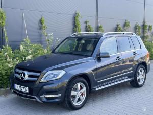 Grey Mercedes-Benz GLK 350 2014 in Vilnius, with an engine capacity of 2.99 L and mileage of 240 thousand km for 13000 €, photo  on AUTOMOTO.COM.LV
