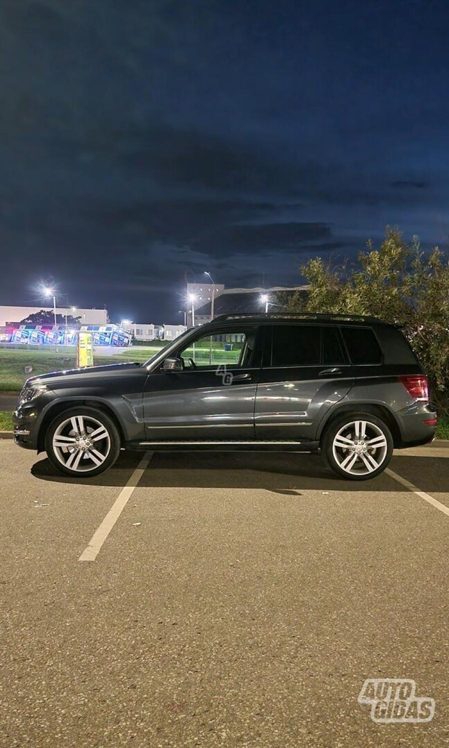 Grey Mercedes-Benz GLK 350 2014 in Kaunas, with an engine capacity of 3.50 L and mileage of 120 thousand km for 9900 €, photo 20 on AUTOMOTO.COM.LV
