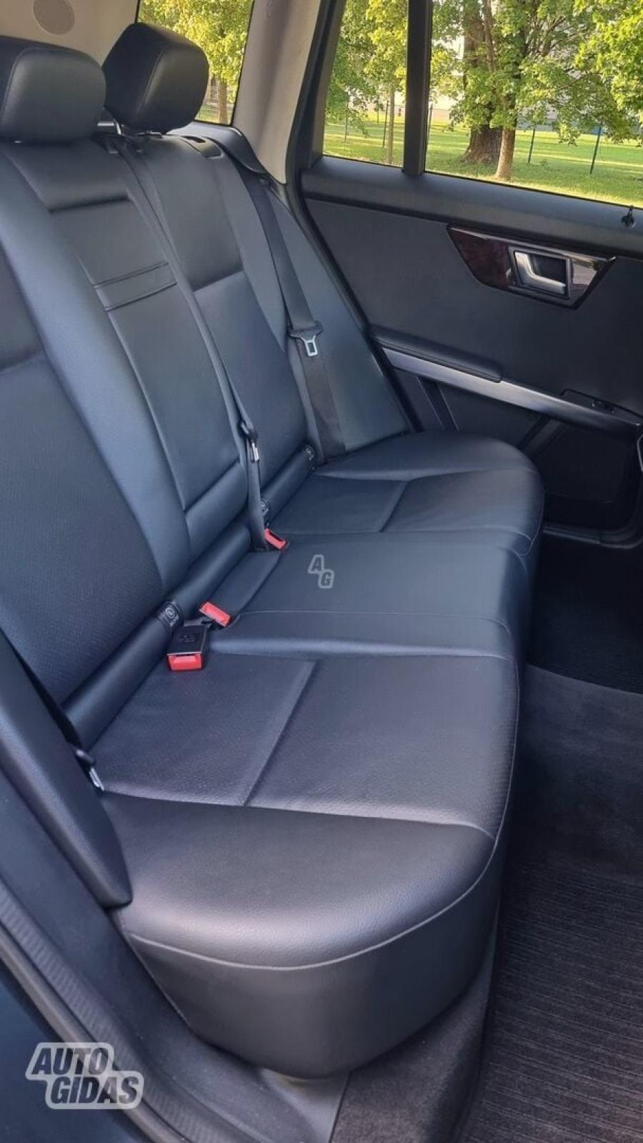 Grey Mercedes-Benz GLK 350 2014 in Kaunas, with an engine capacity of 3.50 L and mileage of 120 thousand km for 9900 €, photo 32 on AUTOMOTO.COM.LV