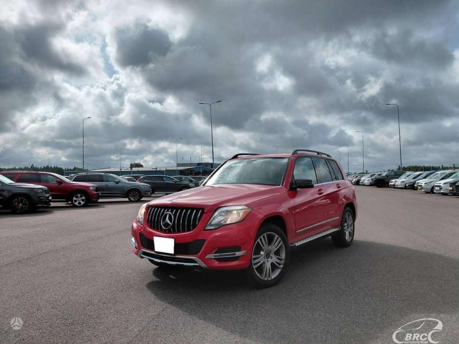 Red Mercedes-Benz GLK 350 2013 in Vilnius, with an engine capacity of 3.50 L and mileage of 203 thousand km for 8900 €, photo 1 on AUTOMOTO.COM.LV
