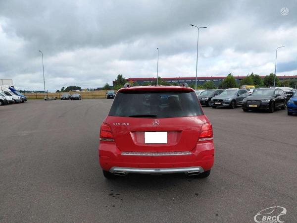 Sarkans Mercedes-Benz GLK 350 2013 Viļņa, ar dzinēja tilpumu 3.50 L un nobraukumu 203 tūkst. km par 8900 €, foto 5 vietnē AUTOMOTO.COM.LV