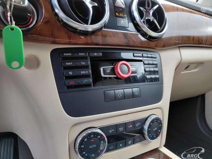 Red Mercedes-Benz GLK 350 2013 in Vilnius, with an engine capacity of 3.50 L and mileage of 203 thousand km for 8900 €, photo 14 on AUTOMOTO.COM.LV