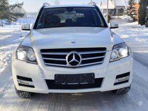 White Mercedes-Benz GLK 350 2010 in Panevezys, with an engine capacity of 2.99 L and mileage of 181 thousand km for 7777 €, photo 5 on AUTOMOTO.COM.LV